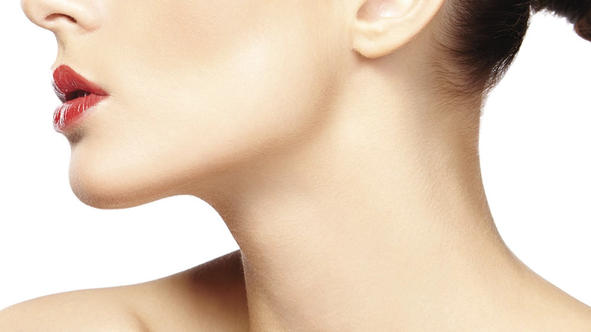 Win by a Beautiful Neck - COWGIRL Magazine