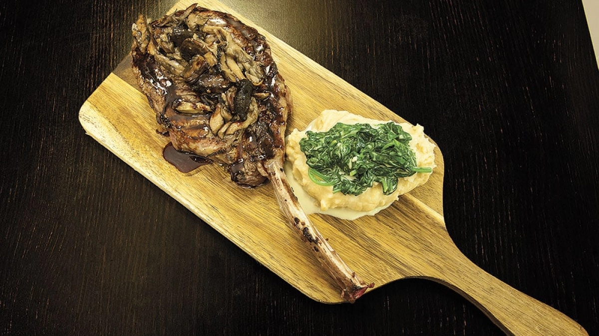 Tomahawk Chop - COWGIRL Magazine