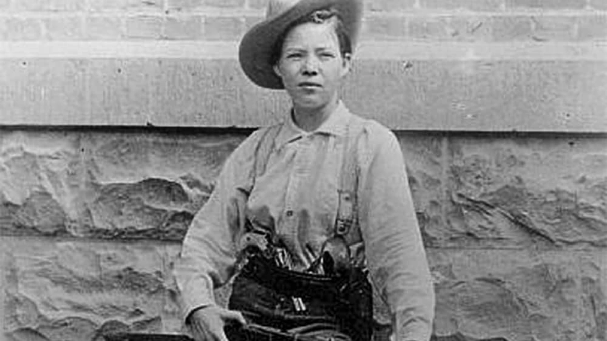 Wild Women of the West: Pearl Hart - COWGIRL Magazine