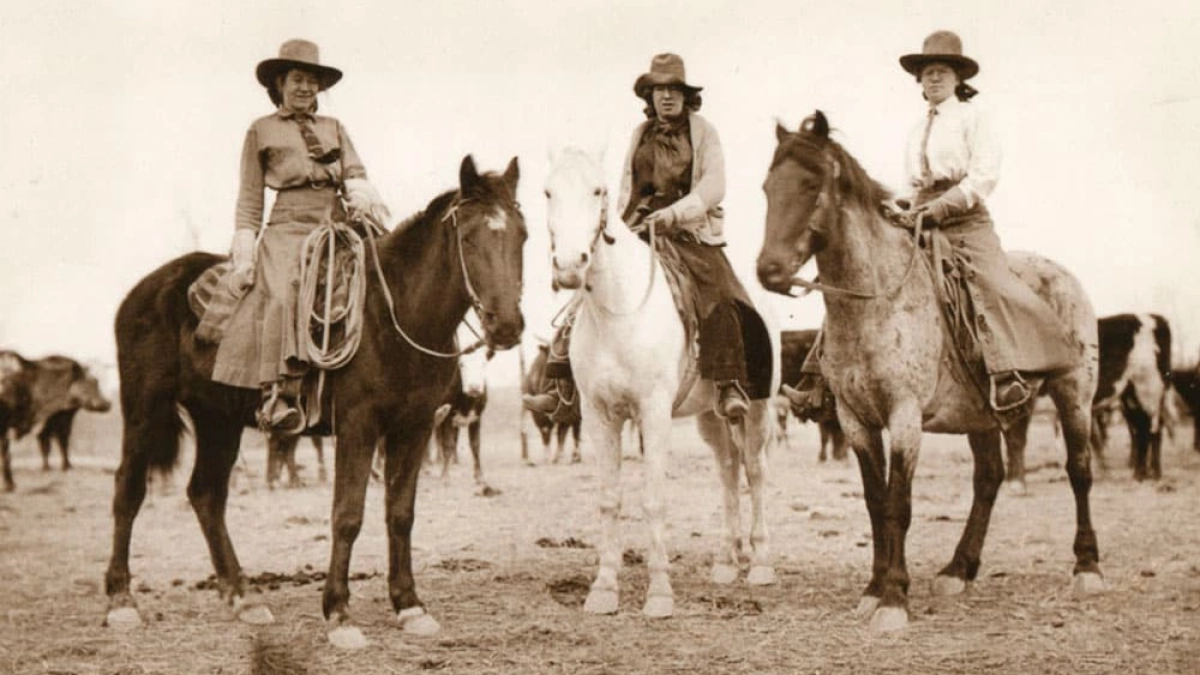 The Evolution Of Women's Western Riding Clothes - COWGIRL Magazine