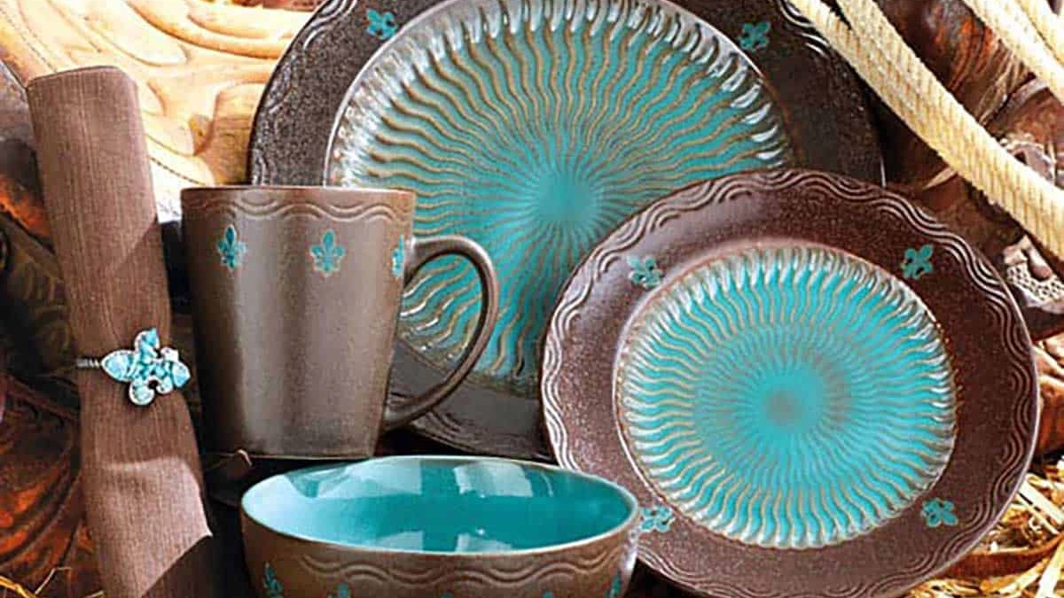 Turquoise Dinnerware for the Kitchen - COWGIRL Magazine