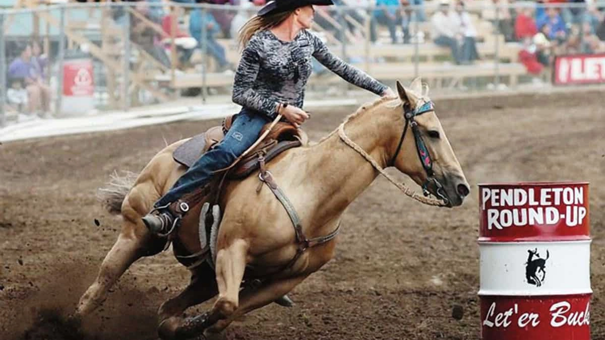 The Pendleton Round-Up - COWGIRL Magazine