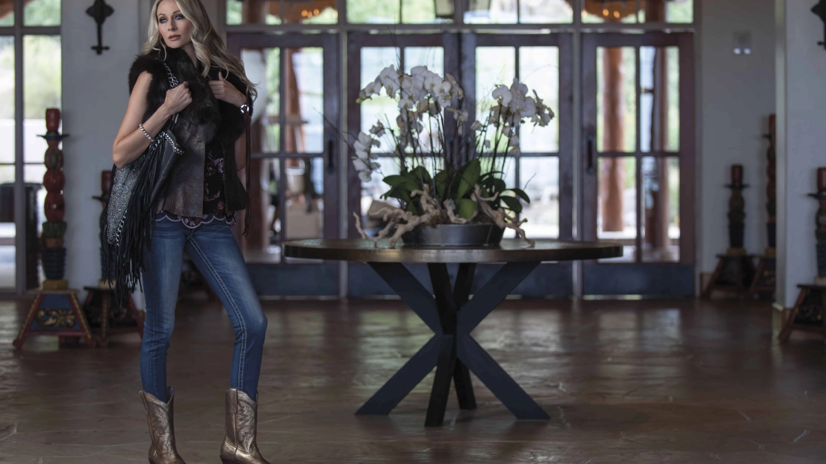 Fearless In The Fall - COWGIRL Magazine