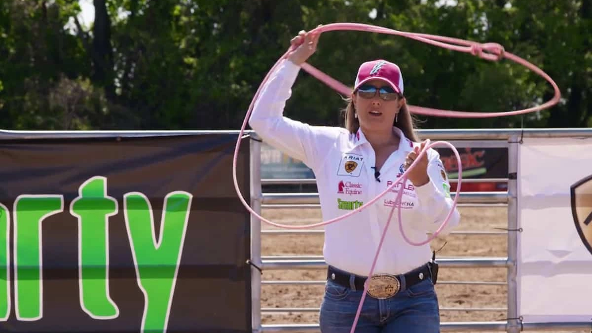 Breakaway Roping Tips With Jackie Crawford - COWGIRL Magazine