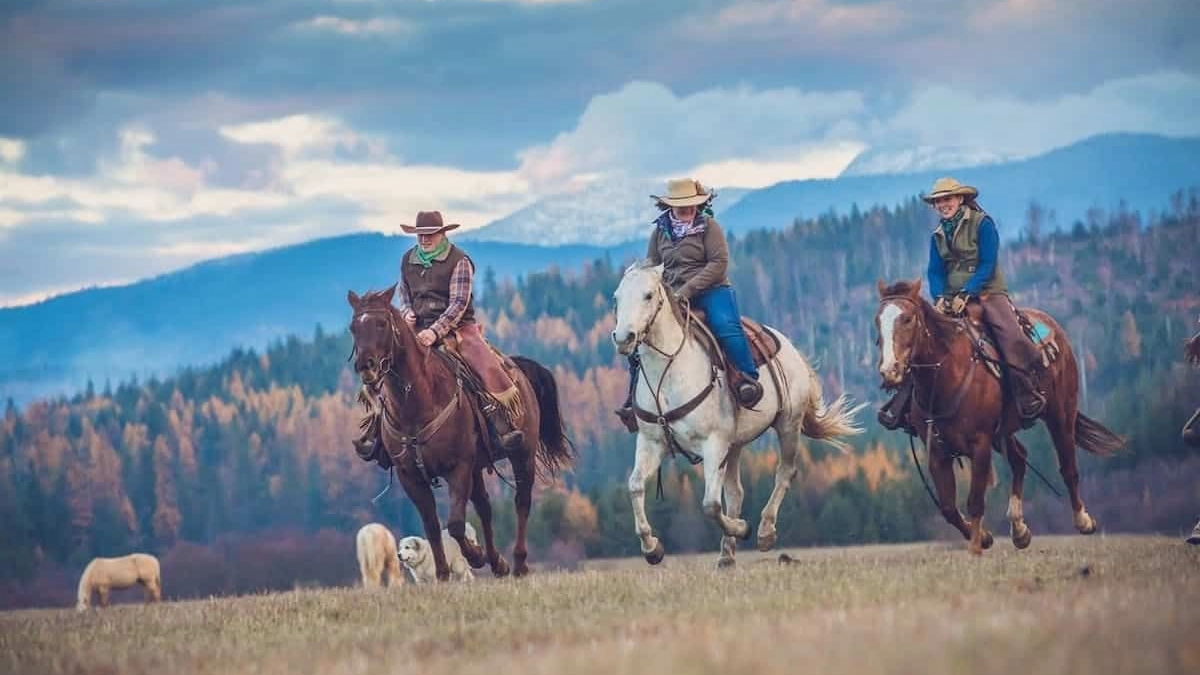 Saddle Up: 5 Dude Ranches Open For Visitors - COWGIRL Magazine