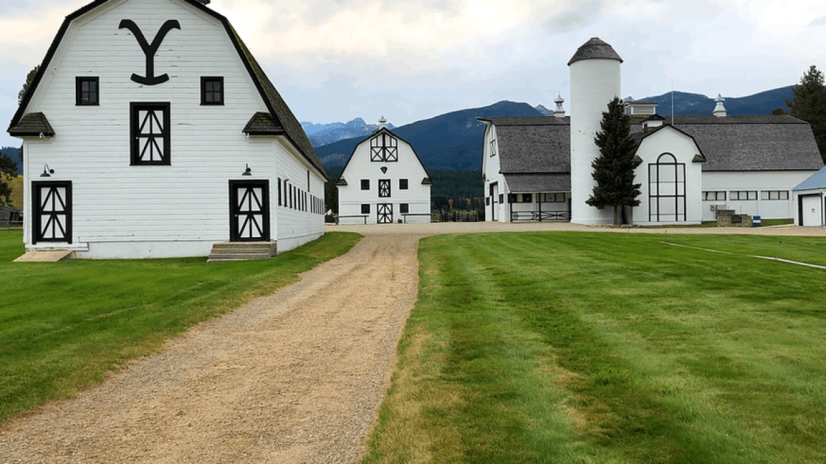 Book Your Stay At Yellowstone's Dutton Ranch - COWGIRL Magazine