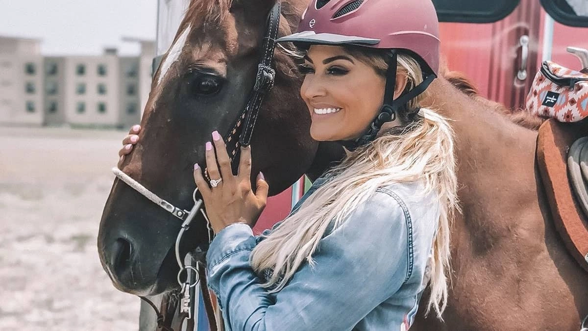 Brazillian Barrel Racing Techniques With Fallon Taylor - COWGIRL Magazine