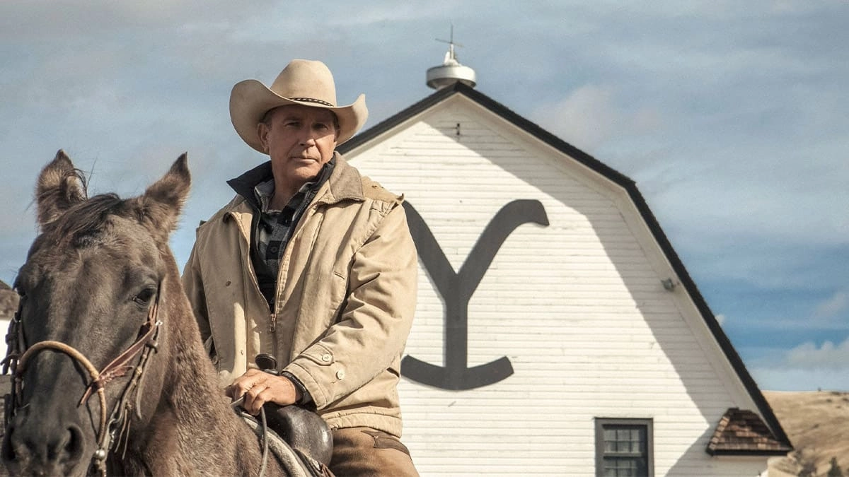 Horse Wrangling On Yellowstone - COWGIRL Magazine
