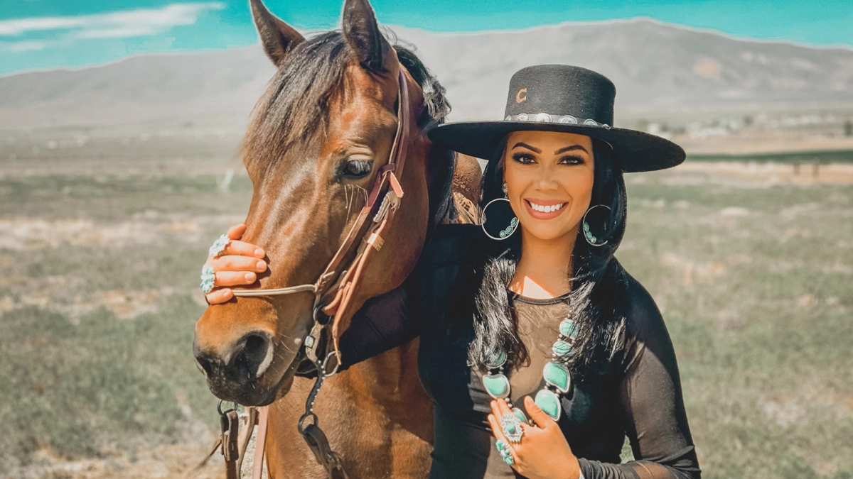 COWGIRL Empowered: Traci Hume - COWGIRL Magazine