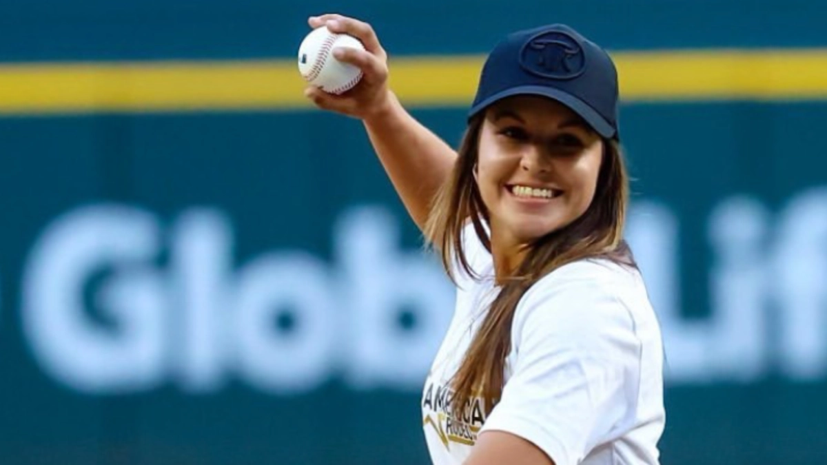 Hailey Kinsel's Home Run Pitch! - COWGIRL Magazine