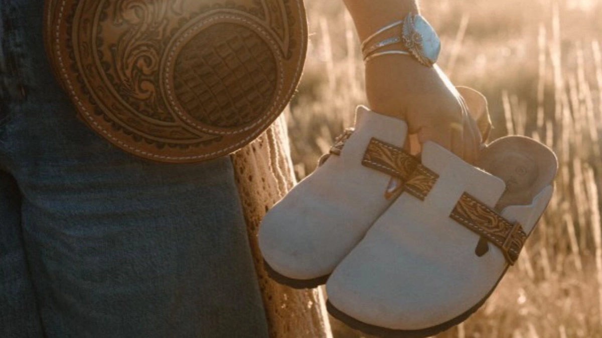 The Perfect Western Clogs For Fall! - COWGIRL Magazine