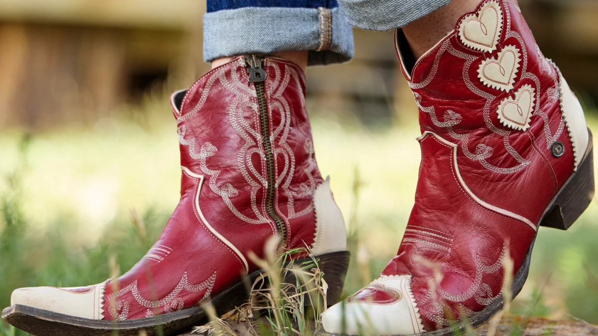 Cowboy Boots For Valentine's Day: Love At First Step