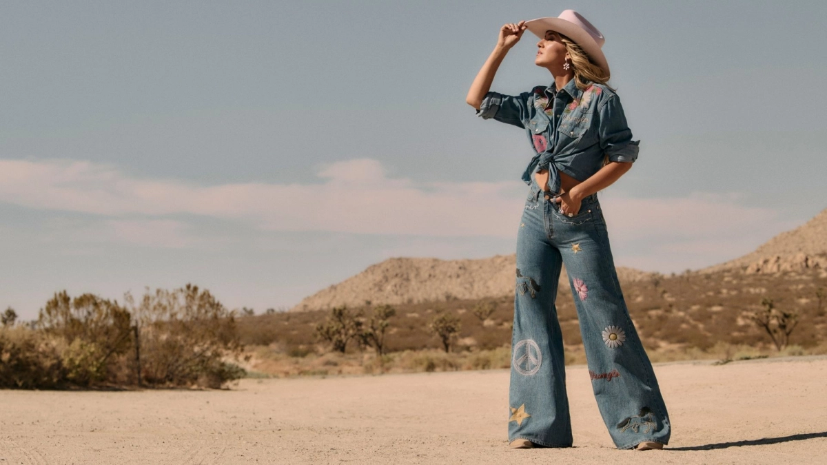 Lainey Wilson x Wrangler Return With Spring 2026 Collection Inspired By ...