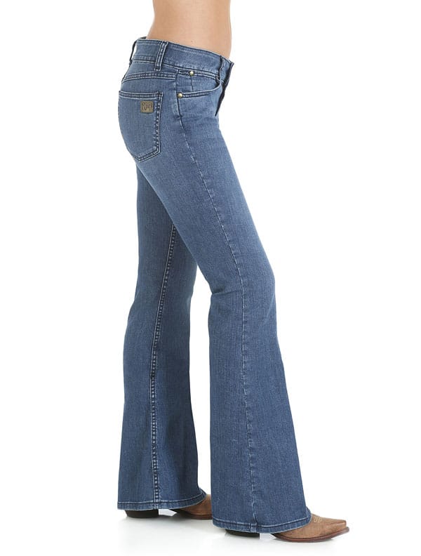 On Trend: Flare Jeans - COWGIRL Magazine