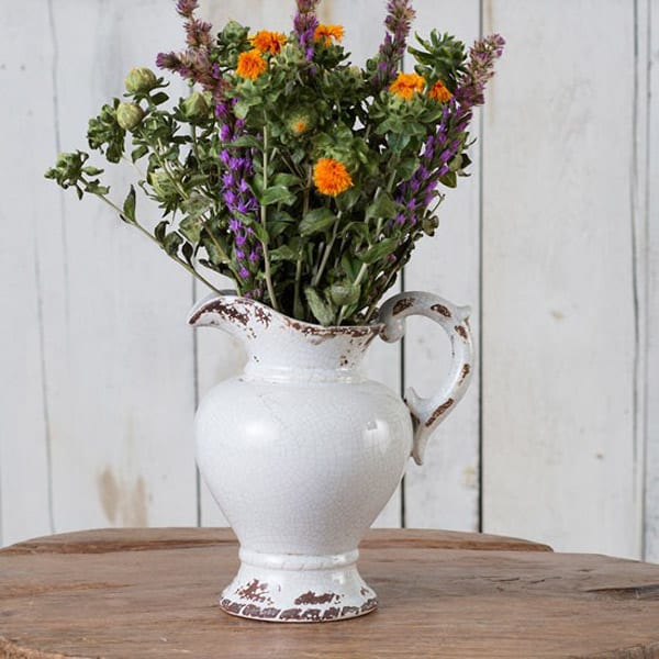 Western Vases for Spring - COWGIRL Magazine