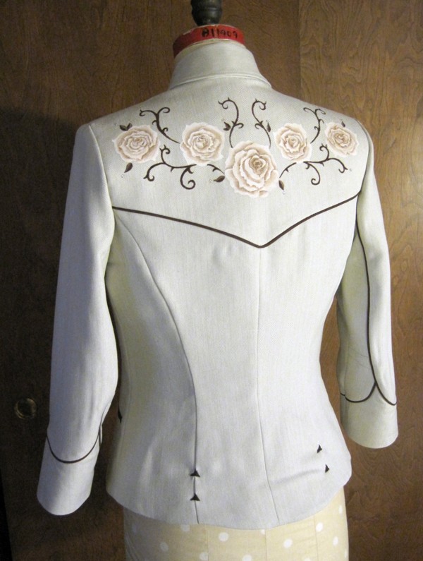 Rockin' B Clothing Brings the Retro-Western Heat - COWGIRL Magazine