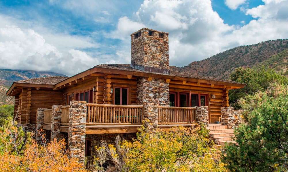 5 Cabins That Will Give You "Cabin Fever" - COWGIRL Magazine