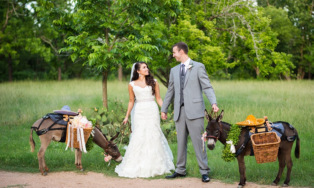 Beer Burros Are Our Favorite Cowgirl Wedding Trend! - COWGIRL Magazine