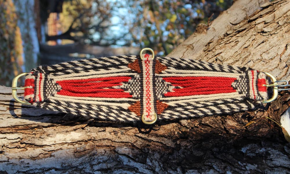Custom Cinches With An Artistic Flair - COWGIRL Magazine