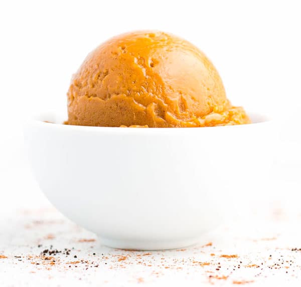 5 Fall Ice Cream Flavors To Make At Home - COWGIRL Magazine