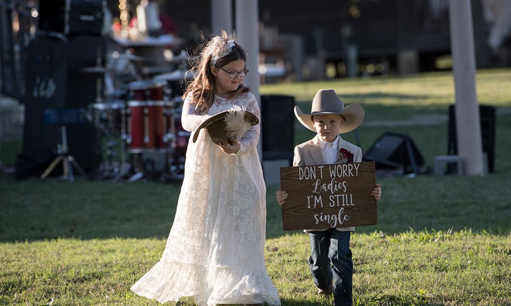 Take A Look At Kaci Riggs And Cash Myer's Gorgeous Wedding At Junk ...