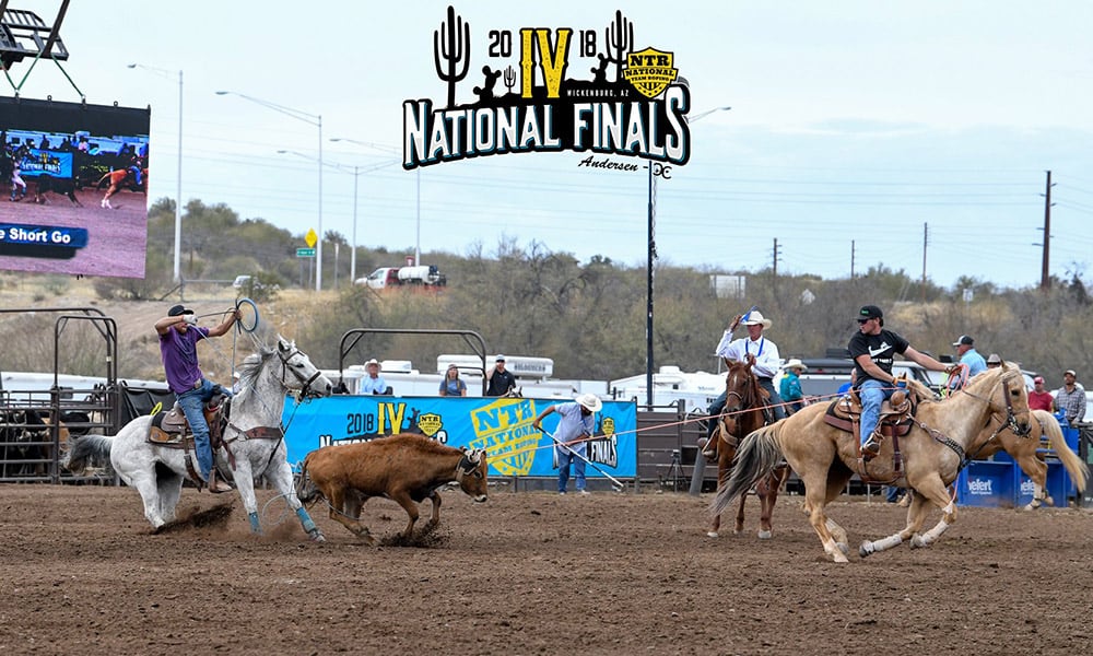 Cowboys Go Head To Head At The Team Roping Capital Of The World ...