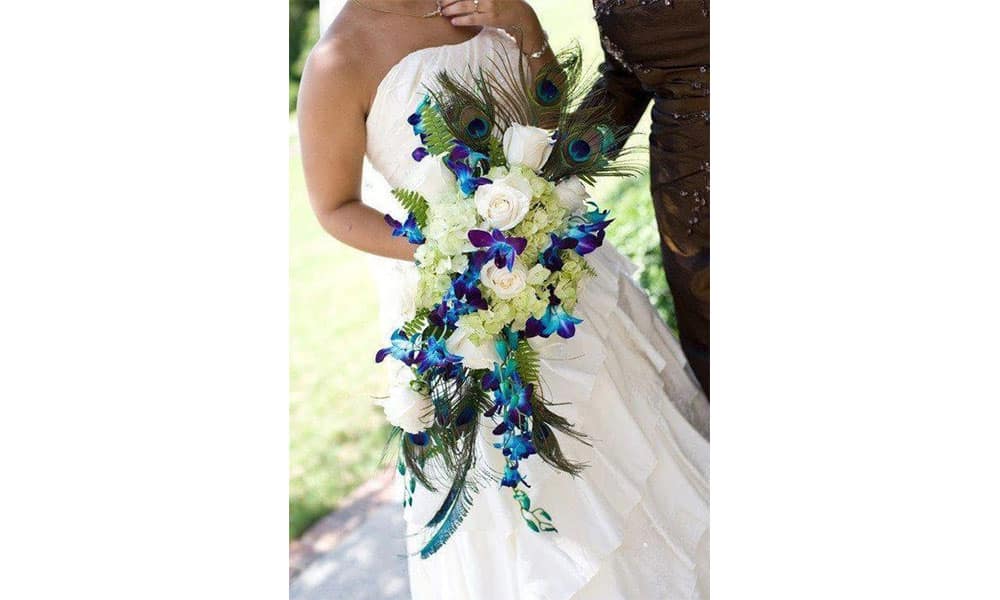 7 Flower Power Inspirations For Your Western Wedding!