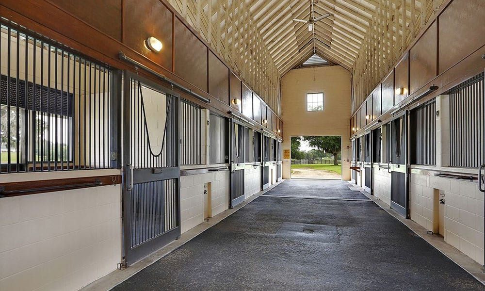 Take A Peek At Some Seriously Gorgeous Barn Interiors - COWGIRL Magazine