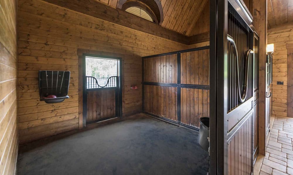 Take A Peek At Some Seriously Gorgeous Barn Interiors - COWGIRL Magazine