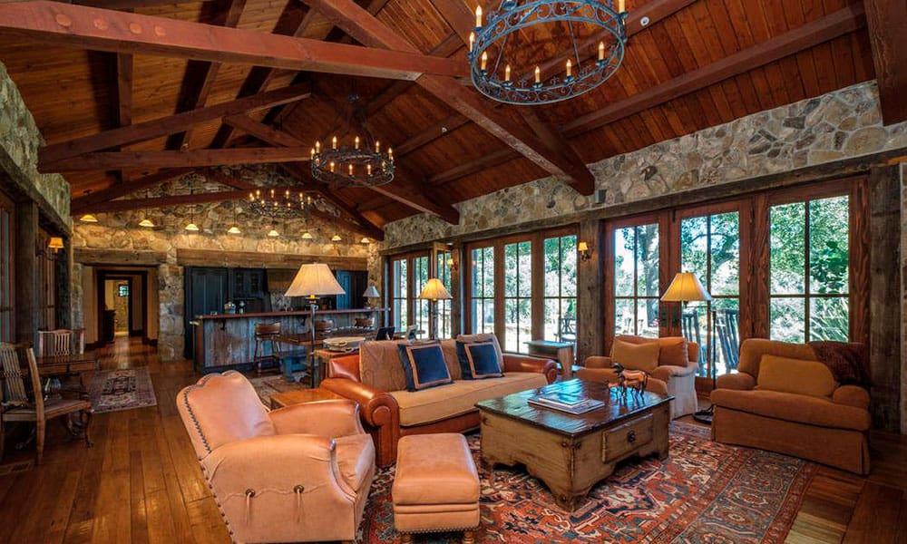 Fox Creek Ranch Is The Ultimate Residence For The Working Cowgirl ...