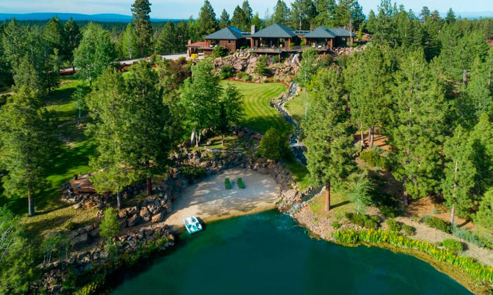 Set Your Sights On Oregon's 2R Ranch - COWGIRL Magazine