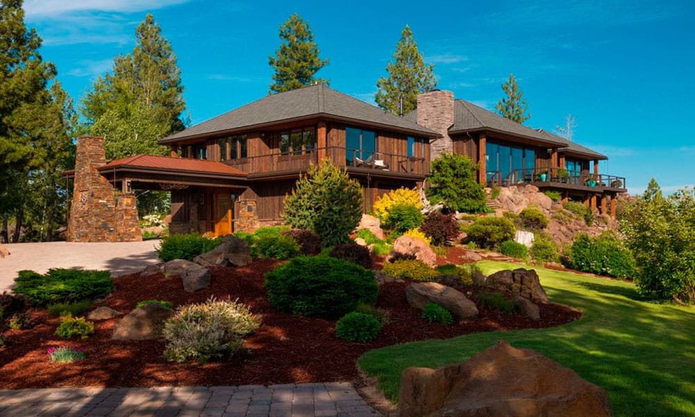 Set Your Sights On Oregon's 2R Ranch - COWGIRL Magazine