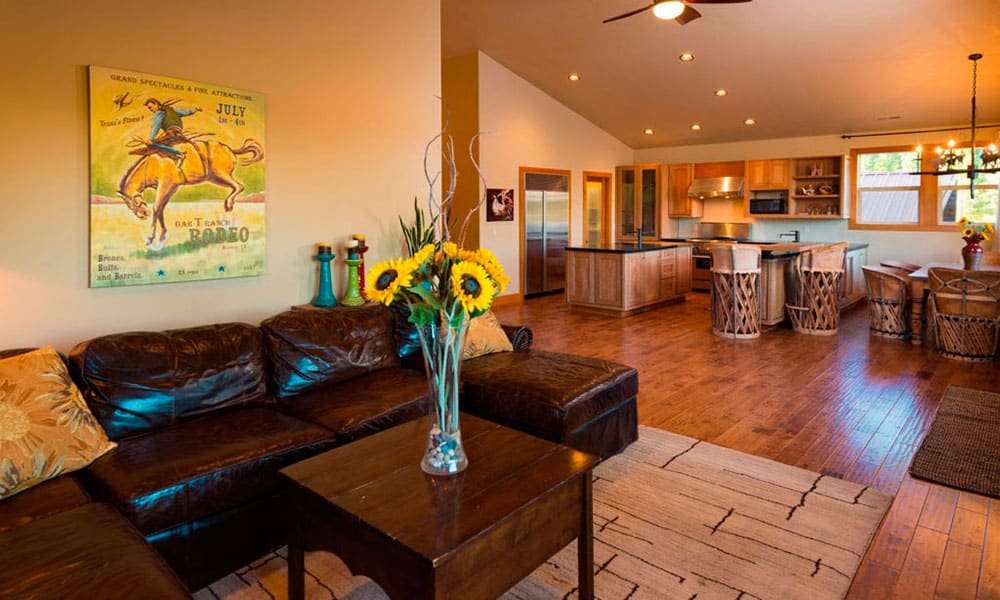 Set Your Sights On Oregon's 2R Ranch - COWGIRL Magazine