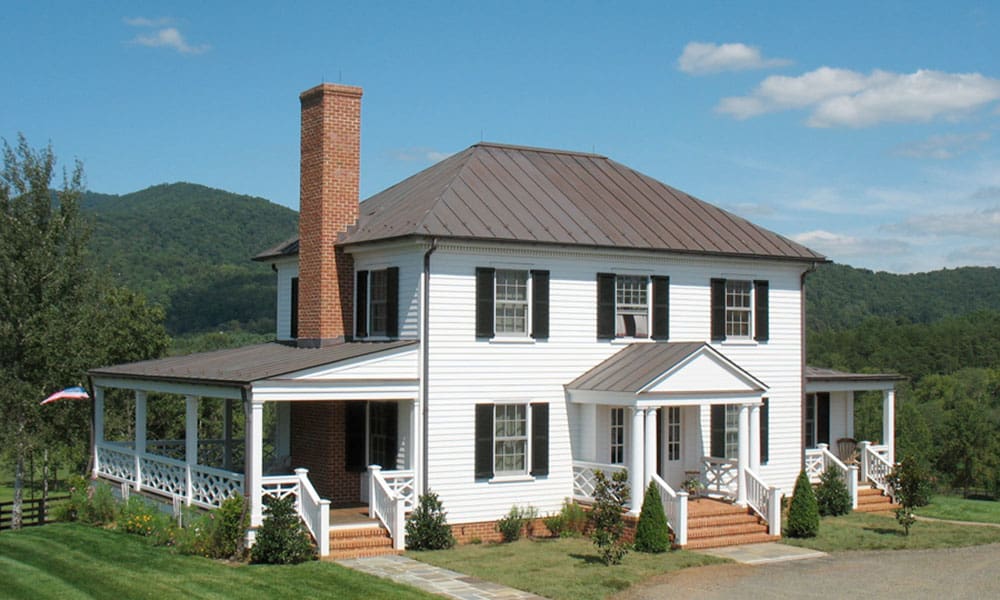 15 Beautiful Farmhouses Across America - COWGIRL Magazine