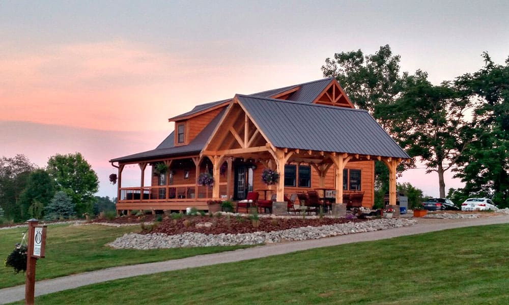 15 Beautiful Farmhouses Across America - COWGIRL Magazine