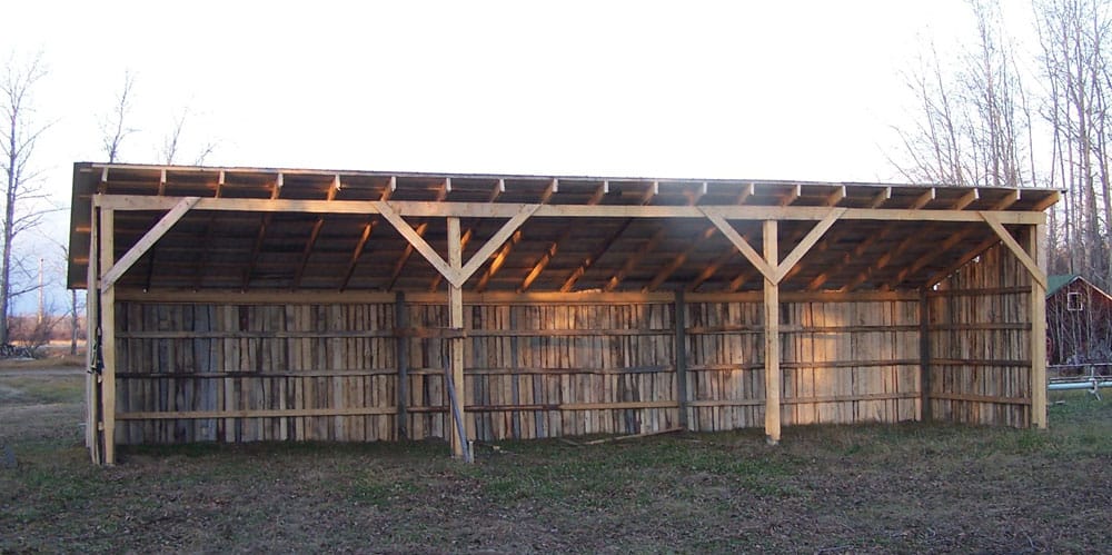 6 Pallet Projects For Your Horse Farm - COWGIRL Magazine