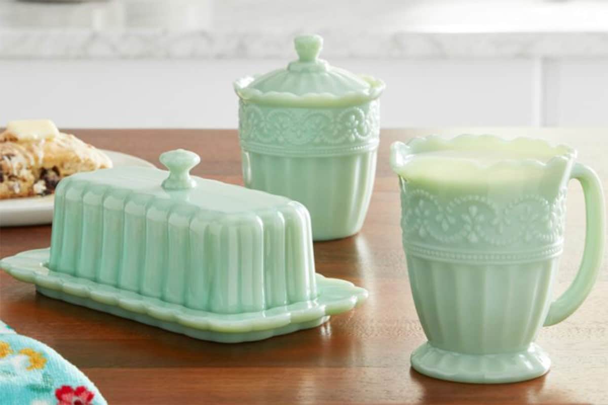 The Pioneer Woman Timeless Beauty Jade Dinnerware Set
