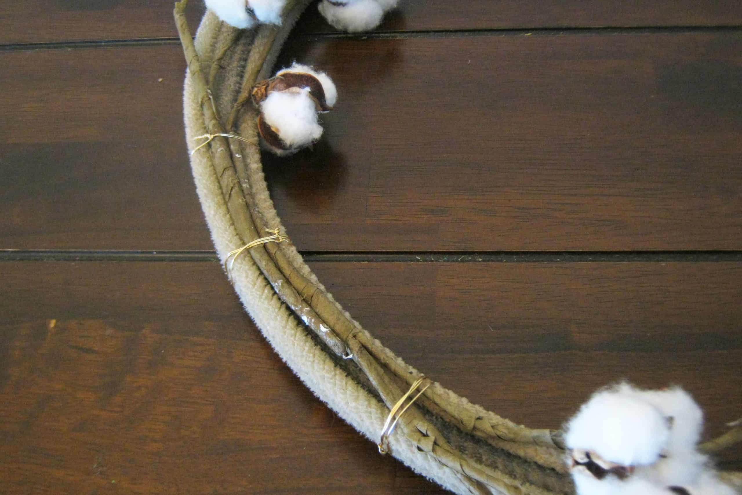 The COWGIRL's DIY: Rope Wreath - COWGIRL Magazine
