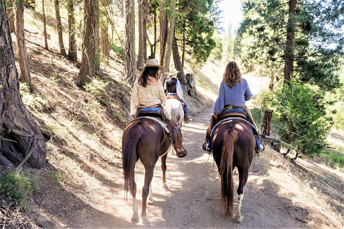 8 Unbelievable Dude Ranches To Visit This Summer - COWGIRL Magazine