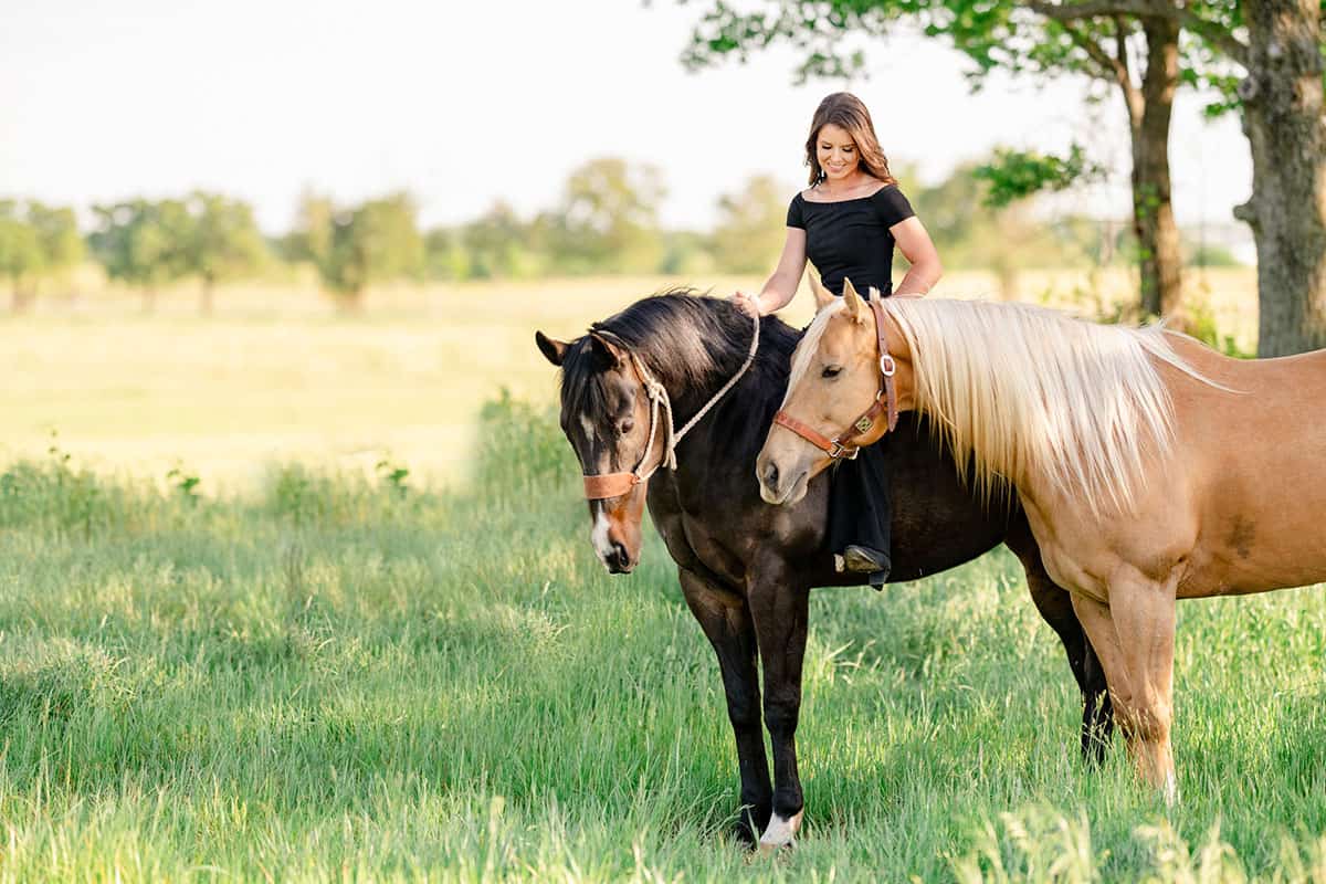 Kirstie Marie's Equestrian Shoot With Hailey Lockwood - COWGIRL Magazine