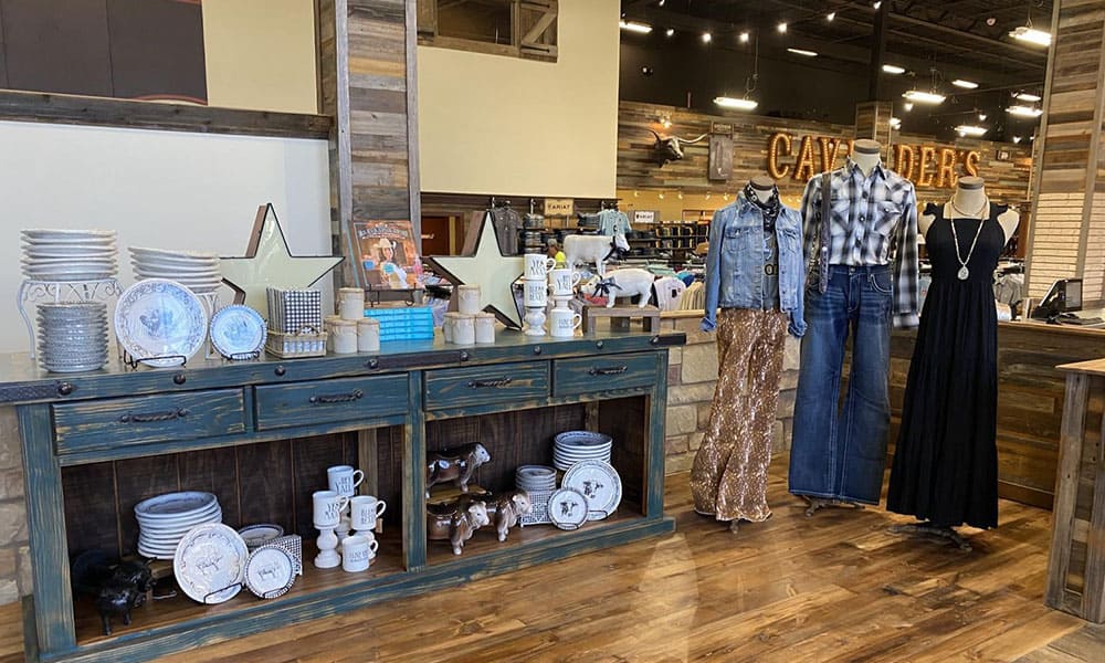 Cavender's Opens Dallas North Park Location - COWGIRL Magazine