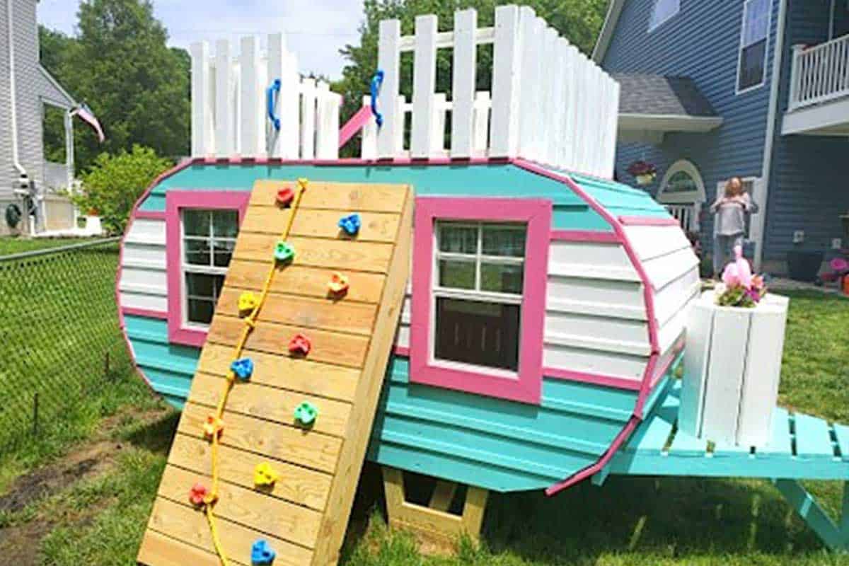 The Perfect Playhouse For Your Little Miss