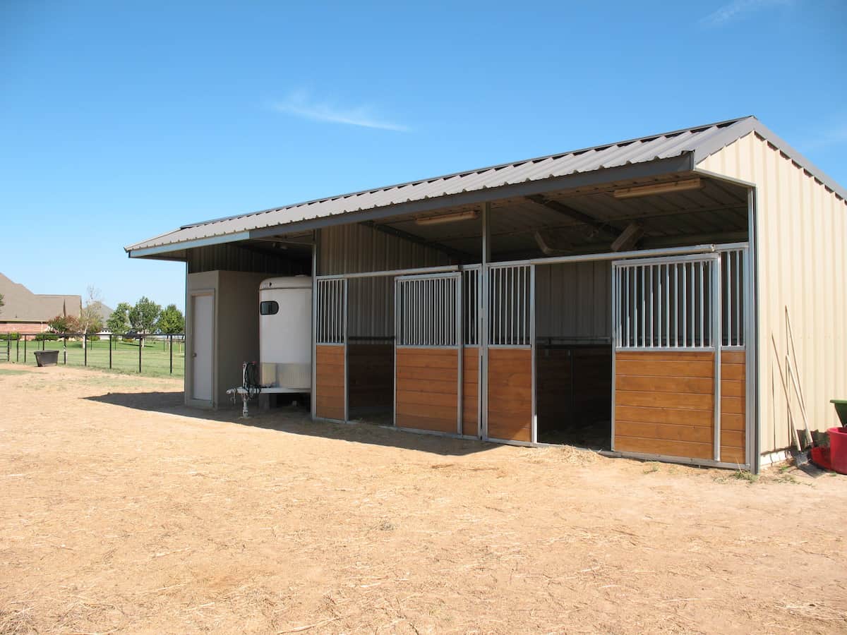 Small Horse Barns With 2 Stalls - COWGIRL Magazine