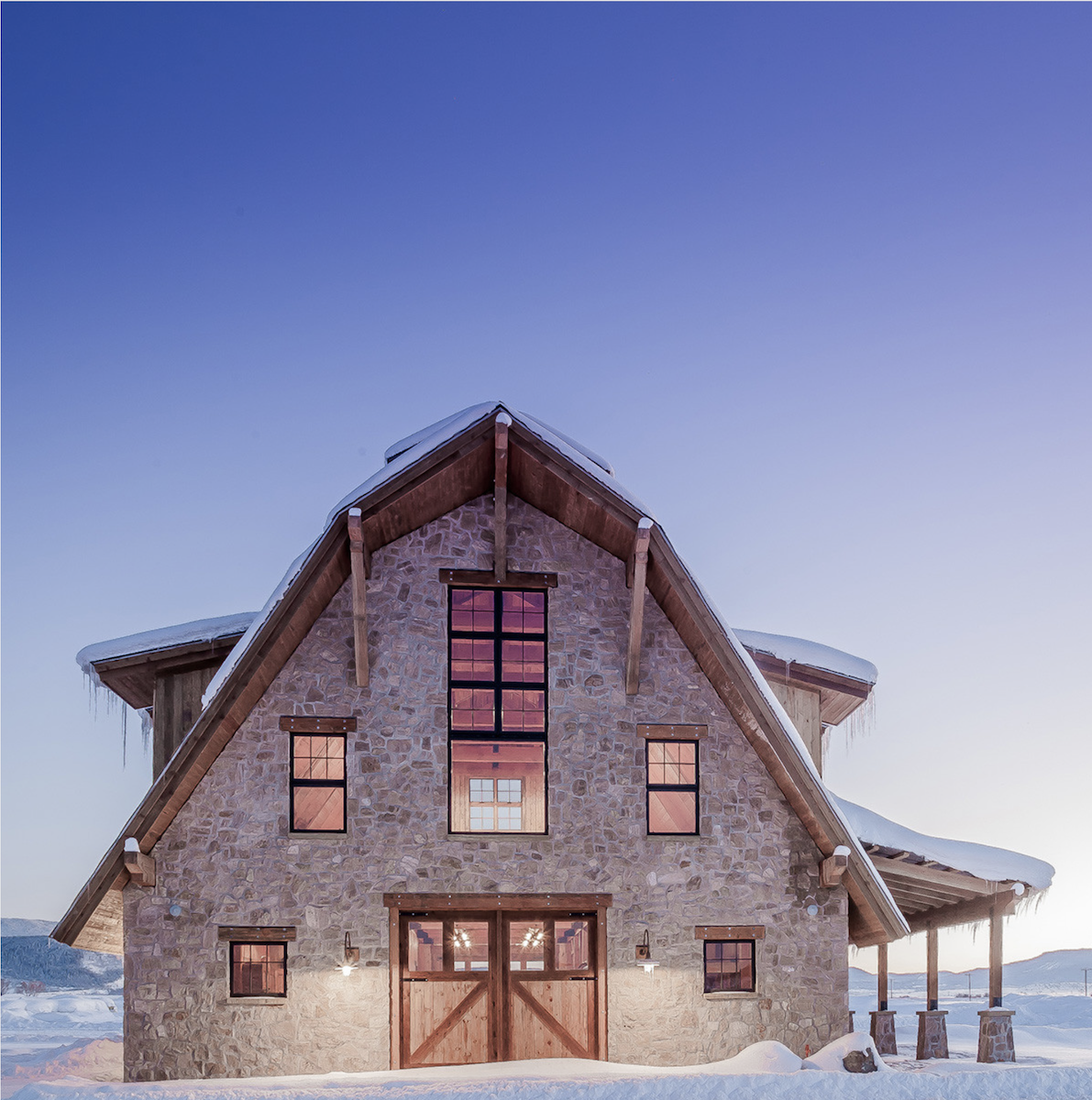 Horse Barns With A Touch Of Rustic Charm - COWGIRL Magazine