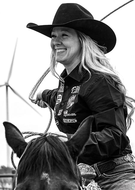 The Fast & Furious Lady Team Ropers - COWGIRL Magazine