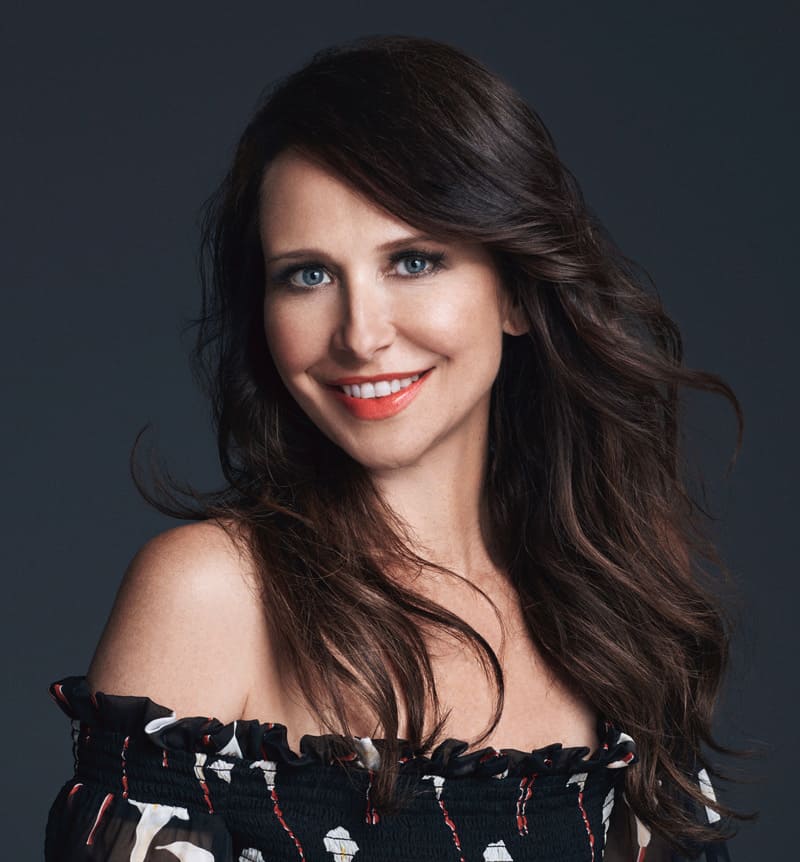 Janie Bryant Is The Female Force Behind The Costume Design Of Y:1883 ...