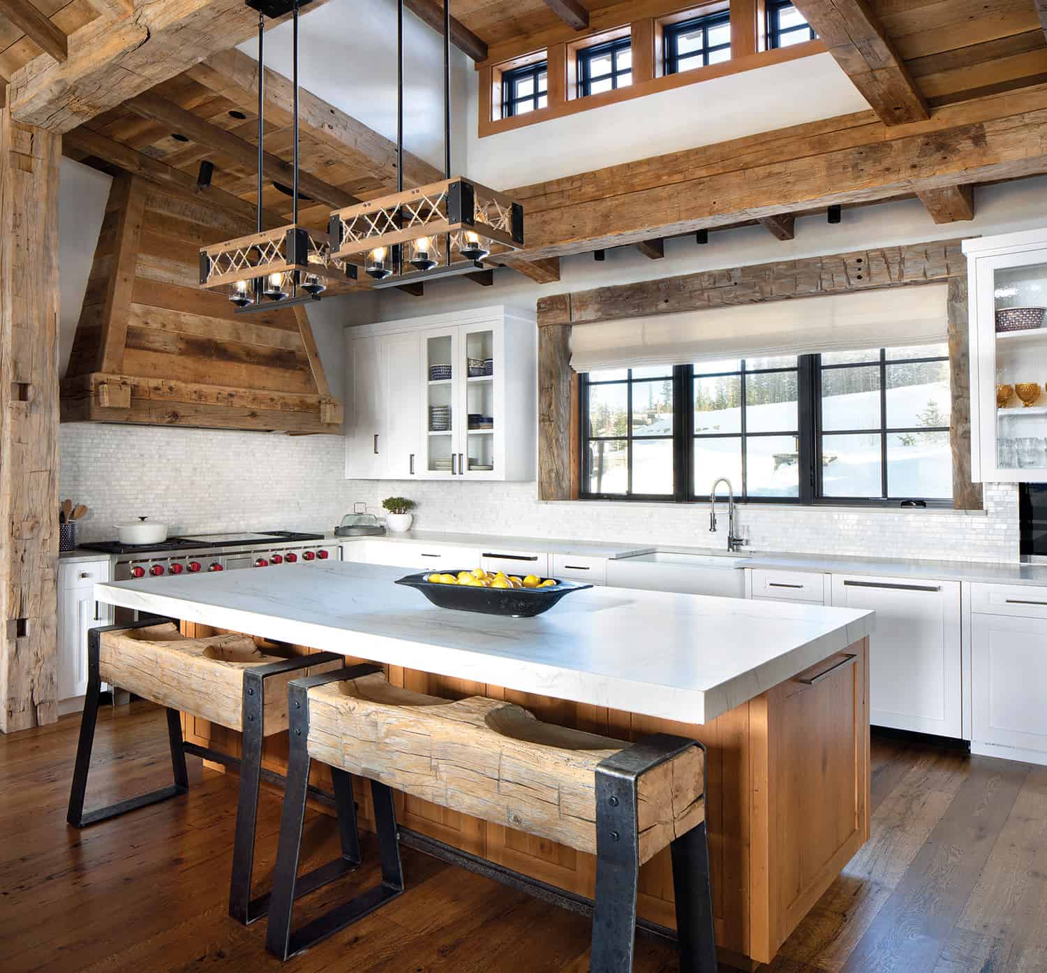 A Rustic Sanctuary In Big Sky Country - COWGIRL Magazine