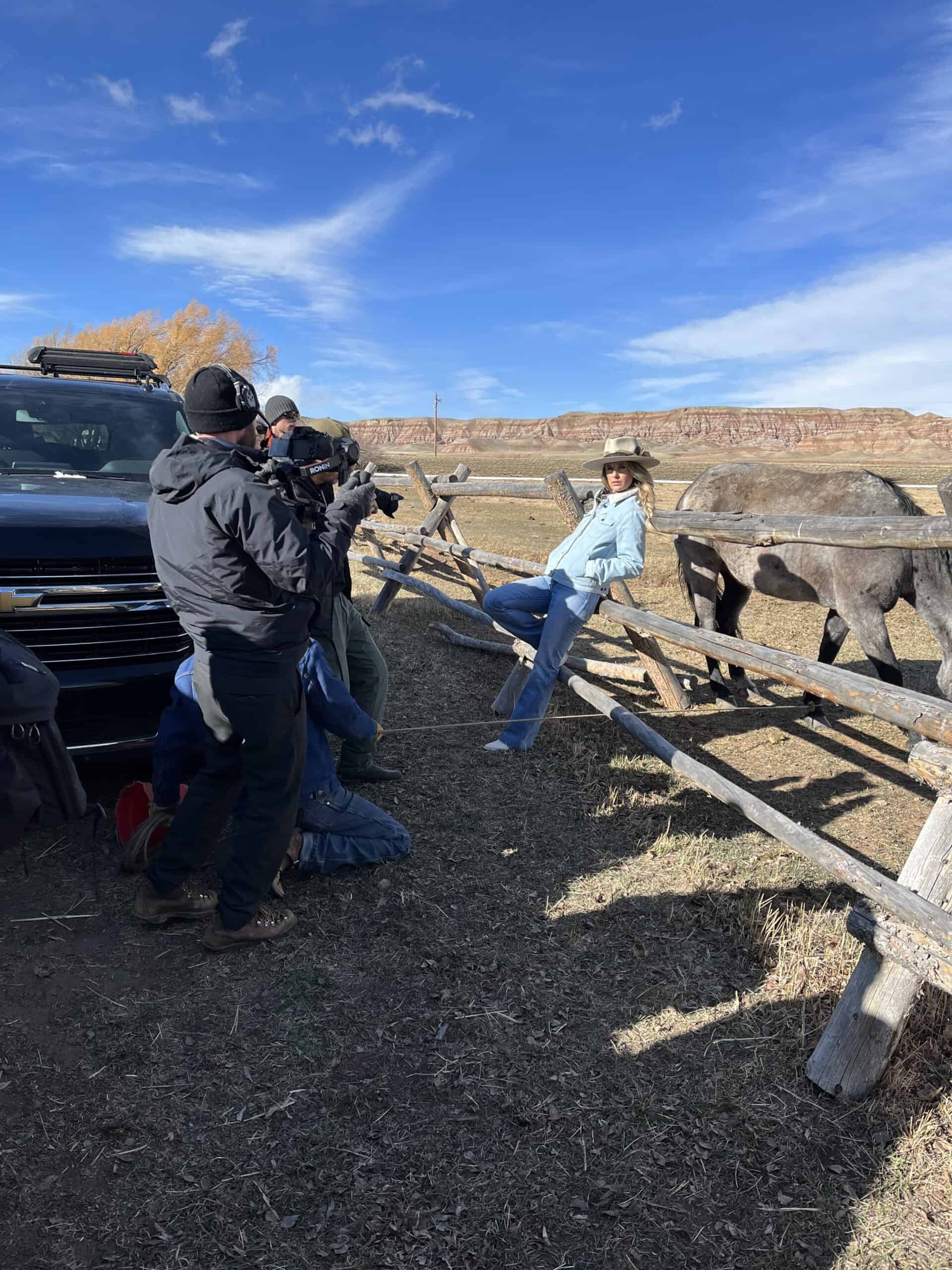 COWGIRL Goes Behind The Scenes With Lainey Wilson And Her New Wrangler ...