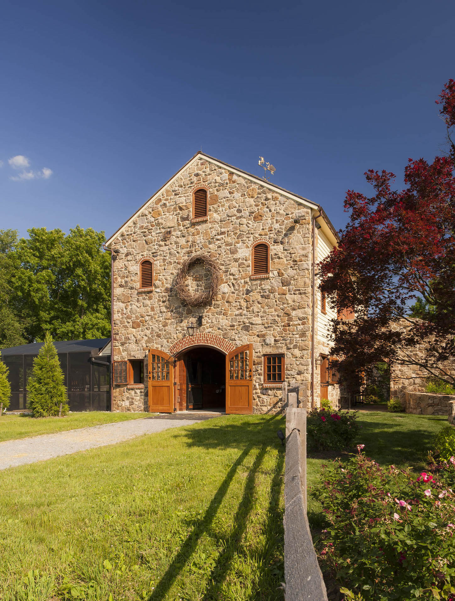 A Beautiful Horse Barn With Historic Appeal - COWGIRL Magazine
