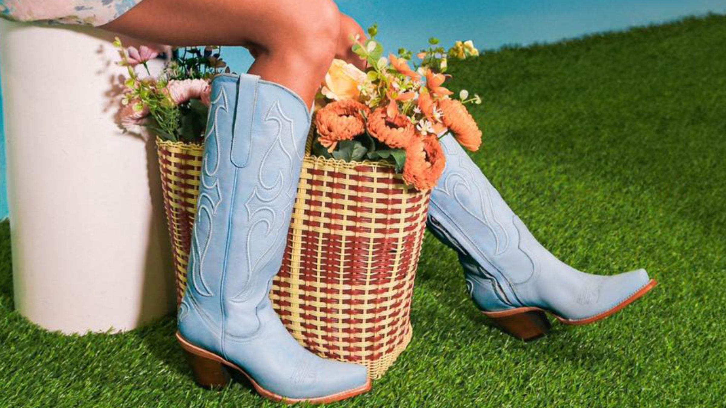 Girl's Gone Blue: The Cutest Blue Boots From Corral For Spring